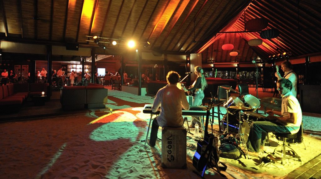 Robinson Club Maldives: Cluburlaub für Erwachsene auf den Malediven ...